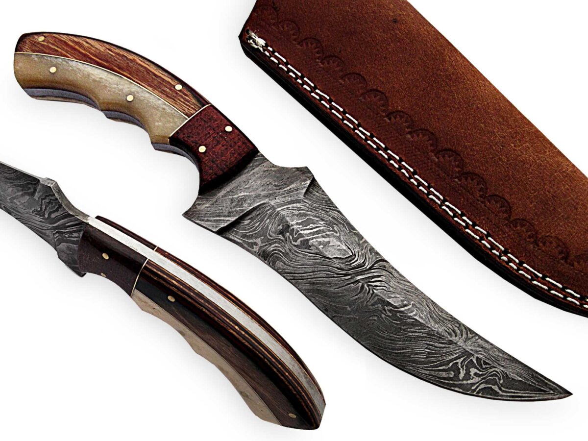 Custom Made Damascus Hunting Knives Online | Sword World